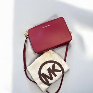 Michael Kors | Bags | Euc Michael Kors Womens Jet Set Crossbody Bag In ...